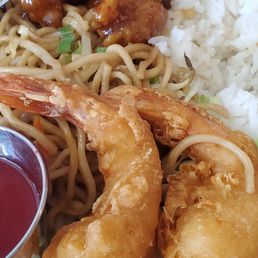 MAUI PHO - Updated February 2025 - 158 Photos & 81 Reviews - 5432 ...