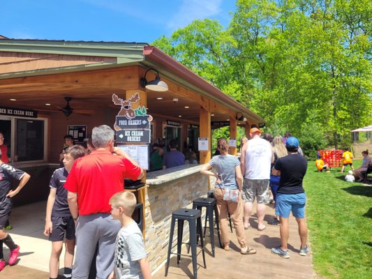 THE MAIN MOOSE - Updated June 2025 - 62 Photos & 85 Reviews - 94 Route ...