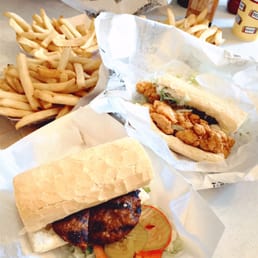 PARKWAY BAKERY & TAVERN - Updated March 2025 - 3521 Photos & 2695 ...