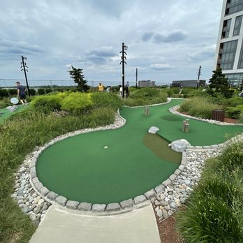 PERCH PUTT - Updated September 2024 - 149 Photos & 46 Reviews - 1805 ...