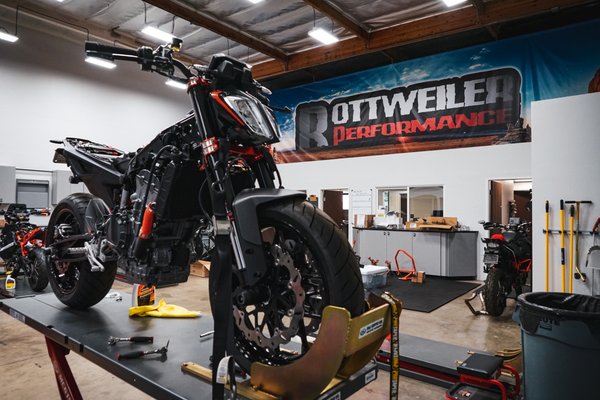 ROTTWEILER PERFORMANCE - Updated October 2025 - 15 Photos - 930 W 16th ...