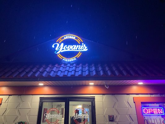 YOVANIS PIZZERIA - Updated January 2025 - 11 Photos & 48 Reviews - 40 Macondray St, Cumberland ...