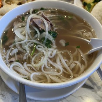 PHO 77 - Updated September 2024 - 178 Photos & 250 Reviews - 1309 W ...