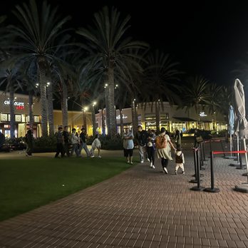 IRVINE SPECTRUM CENTER - Updated February 2025 - 3308 Photos & 1522 ...
