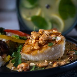 THE PEARL WATERFRONT BAR - Updated January 2025 - 4745 SE Desoto Ave ...