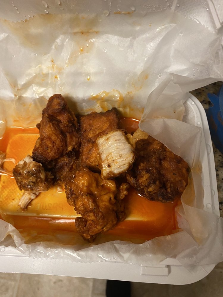 WINGS THINGS N MORE - 17 Photos & 45 Reviews - 3007 E Joppa Rd ...