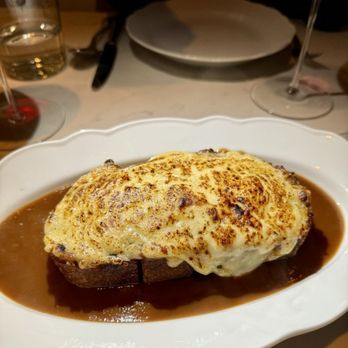 CAMPHOR - Updated May 2025 - 2132 Photos & 406 Reviews - 923 East 3rd ...