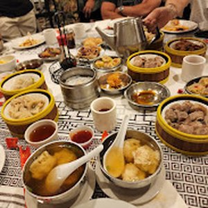 LI WAH - 516 Photos & 431 Reviews - 2999 Payne Ave, Cleveland, OH ...