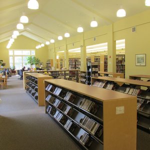 SOUTH PORTLAND PUBLIC LIBRARY - Updated July 2025 - 18 Photos - 482 ...