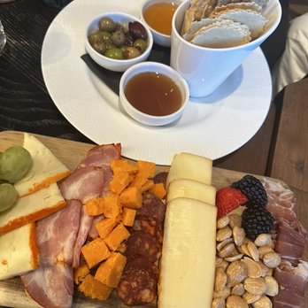 REVEL LOUNGE - Updated November 2025 - 61 Photos & 23 Reviews - 715 W ...