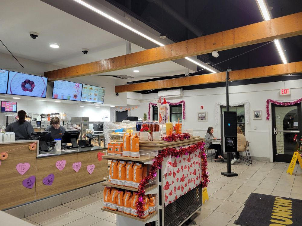 DUNKIN’ - Updated October 2025 - 39 Reviews - 618 S Washington St ...