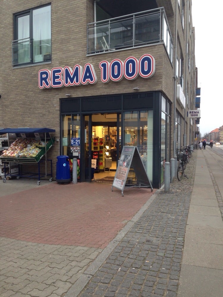 REMA 1000 - Updated April 2024 - Finsensvej 17, Frederiksberg, Denmark ...