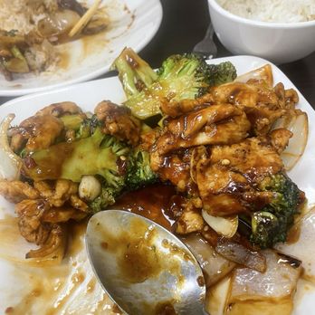 GOLDEN TREE RESTAURANT - Updated July 2025 - 420 Photos & 295 Reviews ...