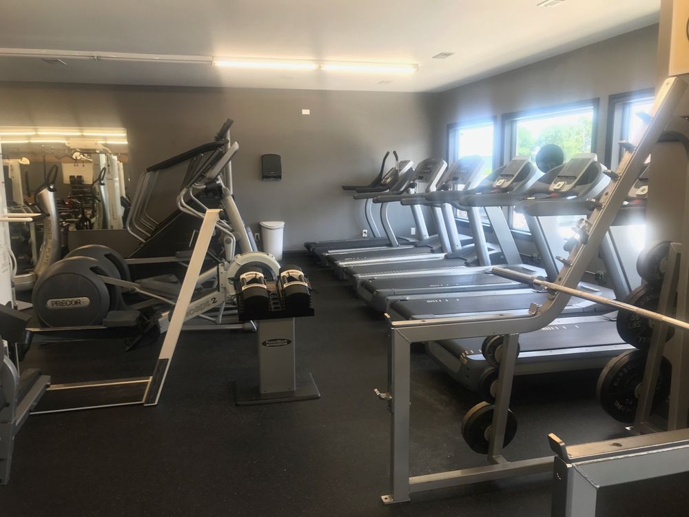 BAUM SQUAD FITNESS - Updated January 2026 - 422 S Governors Hwy ...