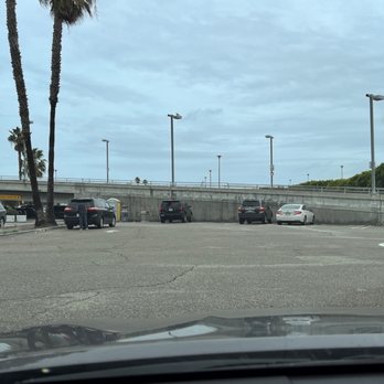 LAX CELL PHONE WAITING LOT - Updated July 2025 - 20 Photos & 36 Reviews ...