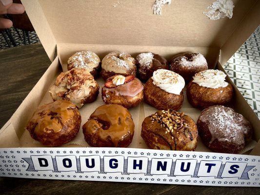 PARLOR DOUGHNUTS - 35 Photos & 22 Reviews - 410 W Southlake Blvd ...