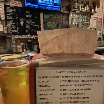 ROYCE - Updated July 2024 - 272 Photos & 190 Reviews - 115 Ridge St ...