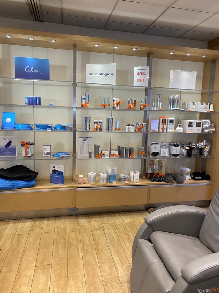 XPRESSPA - 40 Photos & 25 Reviews - S Cargo Rd & JFK Expy, Jamaica, New ...