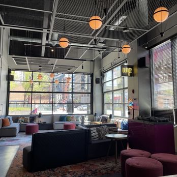MOXY CHICAGO DOWNTOWN - Updated October 2024 - 528 Photos & 202 Reviews ...