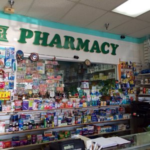 KAISER PERMANENTE PHARMACY - 26 Photos & 46 Reviews - 6041 Cadillac Ave ...