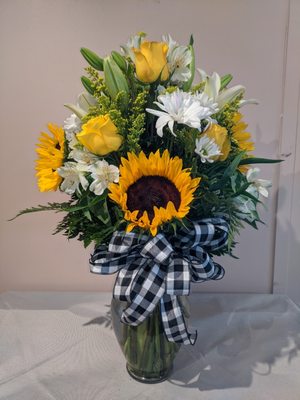 MILFORD FLORIST - Updated November 2025 - 39 Photos - 918 Milford ...