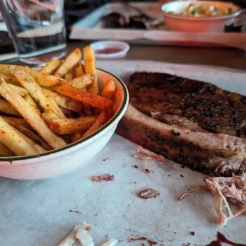 SOUTH BLOCK BARBECUE & BREWING - Updated December 2025 - 21 Photos & 12 ...