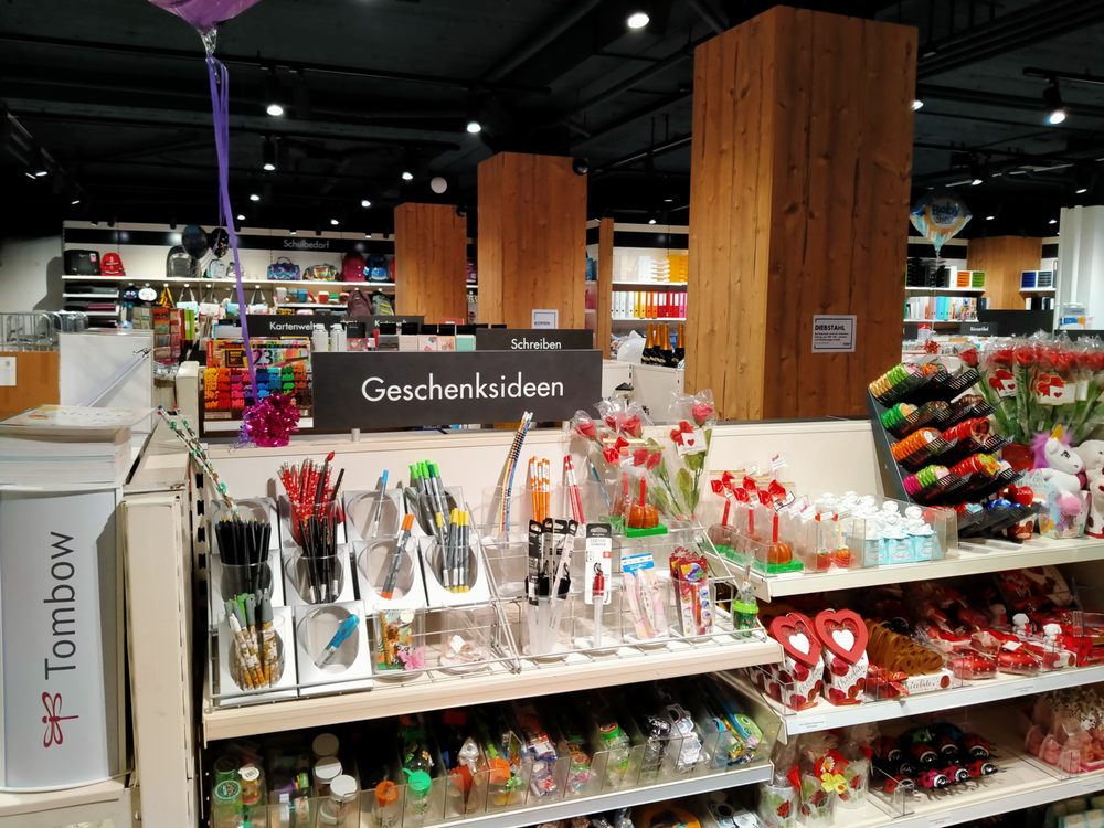 MC PAPERLAND - Seebahnstrasse 85, Zürich, Switzerland - Office ...