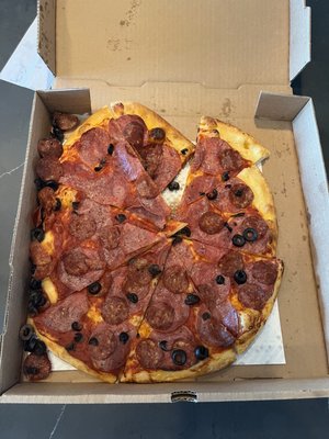 ZEEKS PIZZA - Updated August 2025 - 39 Photos & 113 Reviews - 1830 E ...