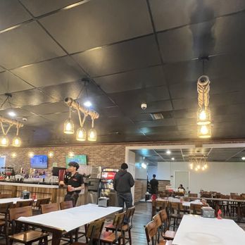 THE CRAWFISH HUT - Updated January 2025 - 348 Photos & 255 Reviews ...