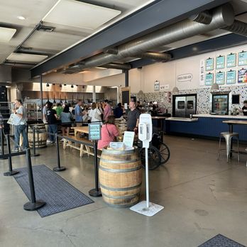 URBAN ROOTS BREWING & SMOKEHOUSE - Updated July 2024 - 1690 Photos ...