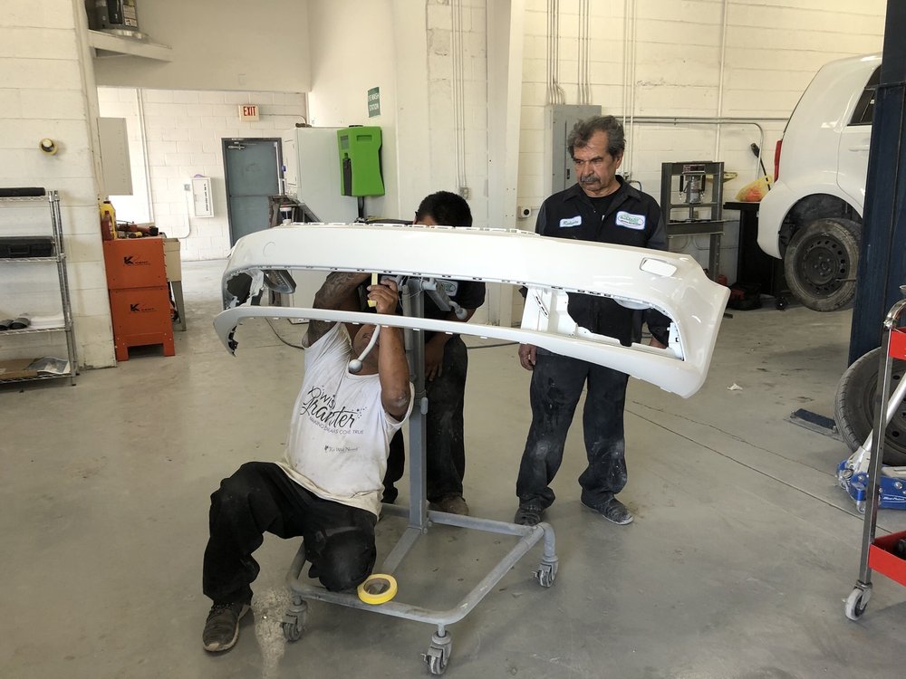 KAIZEN COLLISION CENTER - 21 Photos - 3325 S Bonanza Ave, Yuma, Arizona ...