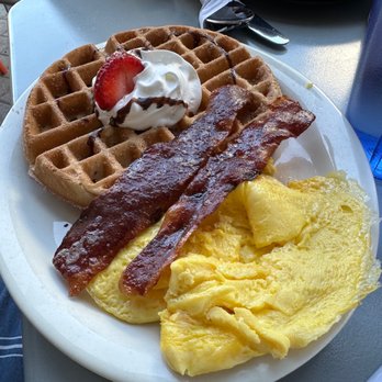 CAFE 222 - Updated June 2024 - 1726 Photos & 2348 Reviews - 222 Island ...