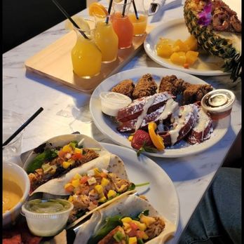 GROOVES OF HOUSTON - Updated July 2024 - 258 Photos & 285 Reviews ...