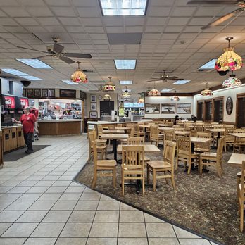 MINER’S DRIVE-IN RESTAURANT - Updated June 2025 - 484 Photos & 743 ...