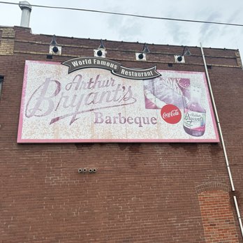 ARTHUR BRYANT’S BARBEQUE - Updated August 2024 - 1477 Photos & 1868 ...
