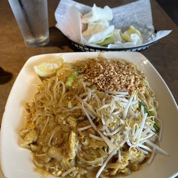SY THAI - Updated March 2025 - 382 Photos & 330 Reviews - 459 E Big ...