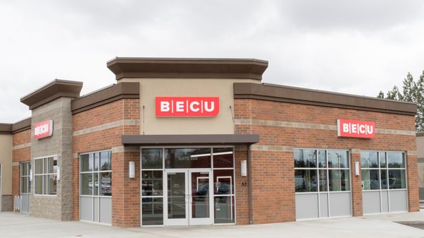 BECU CREDIT UNION - Updated October 2025 - 23 Photos - 9420 N Newport ...