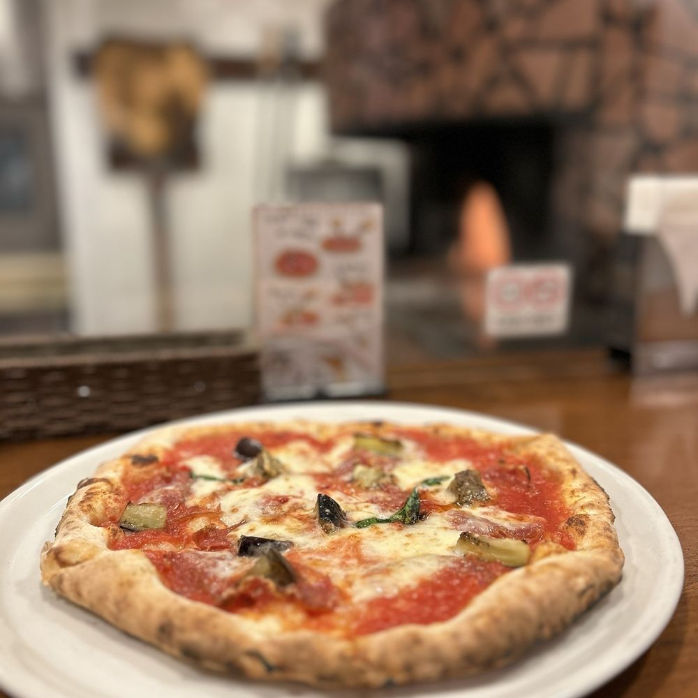 Pizza home delivery store
