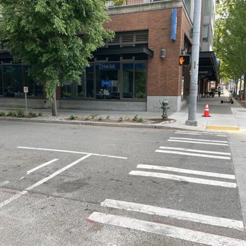 CHASE BANK - Updated April 2025 - 1200 Madison St, Seattle, Washington ...