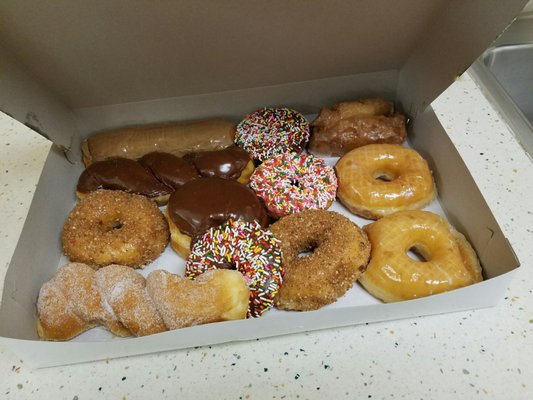 TASTEES DONUT & BURGER - 57 Photos & 114 Reviews - Donuts - 619 N Fair ...