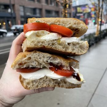 LIZZANO - Updated May 2025 - 78 Photos & 26 Reviews - 636 N Wells St ...