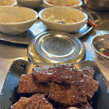 THE OAK - RALEIGH - Updated March 2025 - 565 Photos & 556 Reviews ...