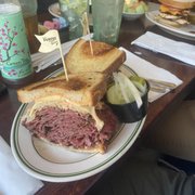 FAMOUS 4TH STREET DELICATESSEN - 1051 Photos & 683 Reviews - 700 S 4th ...