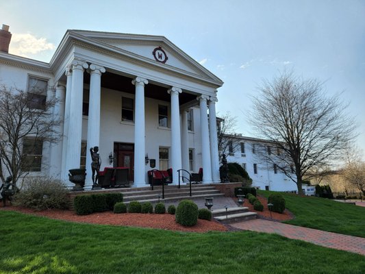 TARA - A COUNTRY INN - 131 Photos & 34 Reviews - 2844 Lake Rd, Clark ...