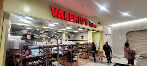 VALERIO’S TROPICAL BAKESHOP - Updated December 2025 - 137 Photos & 32 ...