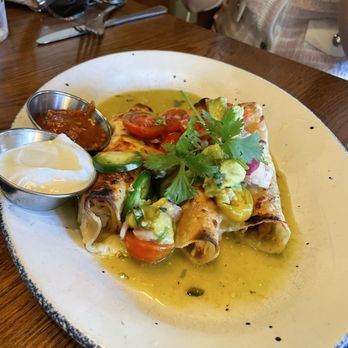 BEATRIX - Updated September 2025 - 3299 Photos & 2672 Reviews - 519 N ...