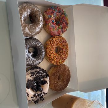 MASTER HOMEMADE DONUTS - Updated November 2024 - 39 Photos & 41 Reviews ...