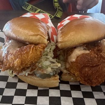 LEGEND HOT CHICKEN - MONTEBELLO - 132 Photos & 124 Reviews - 2809 Via ...