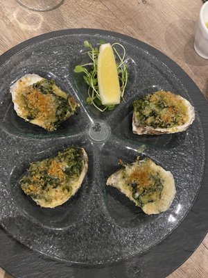 PERLA OYSTER BAR AND GRILL - Updated March 2025 - 64 Photos & 26 ...