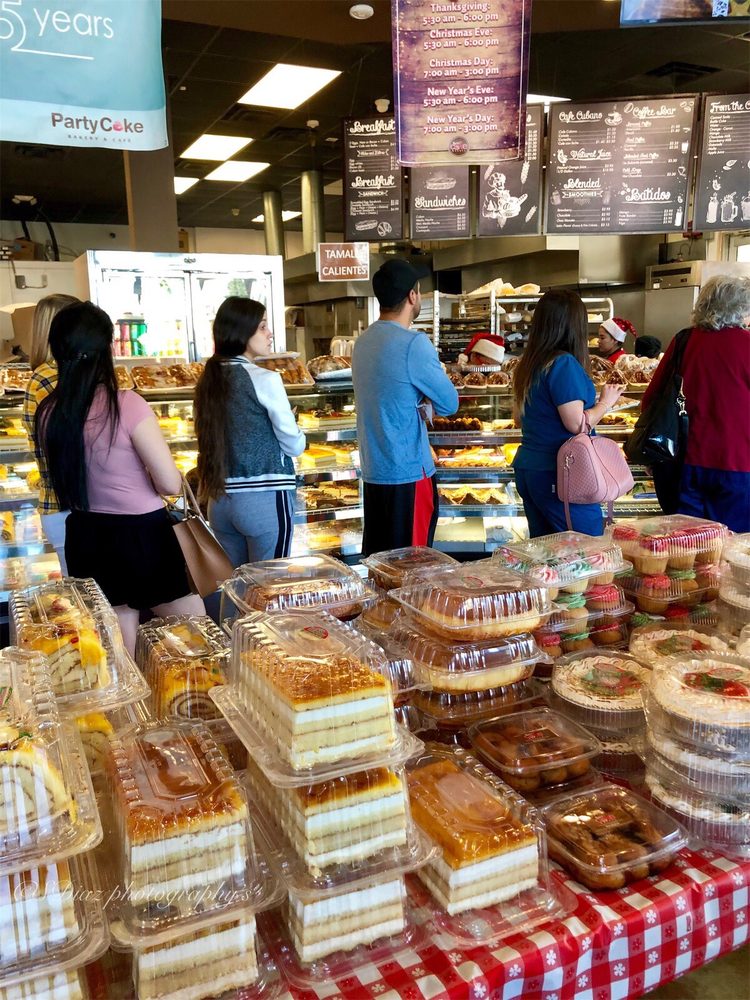 PARTY CAKE BAKERY - 54 Photos & 59 Reviews - Bakeries - 15730 SW 56th ...